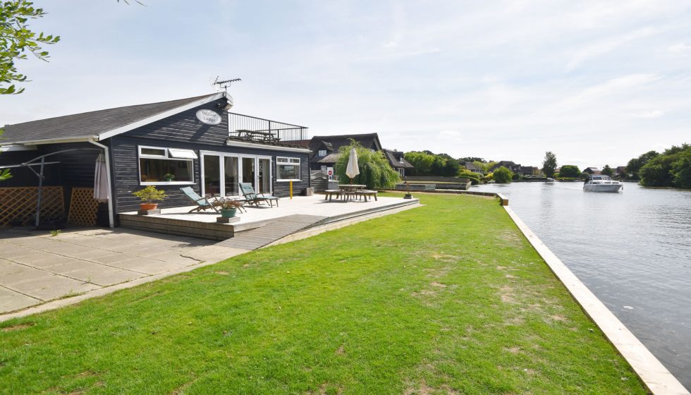 Grebe Island, Horning - Waterside Estate Agents