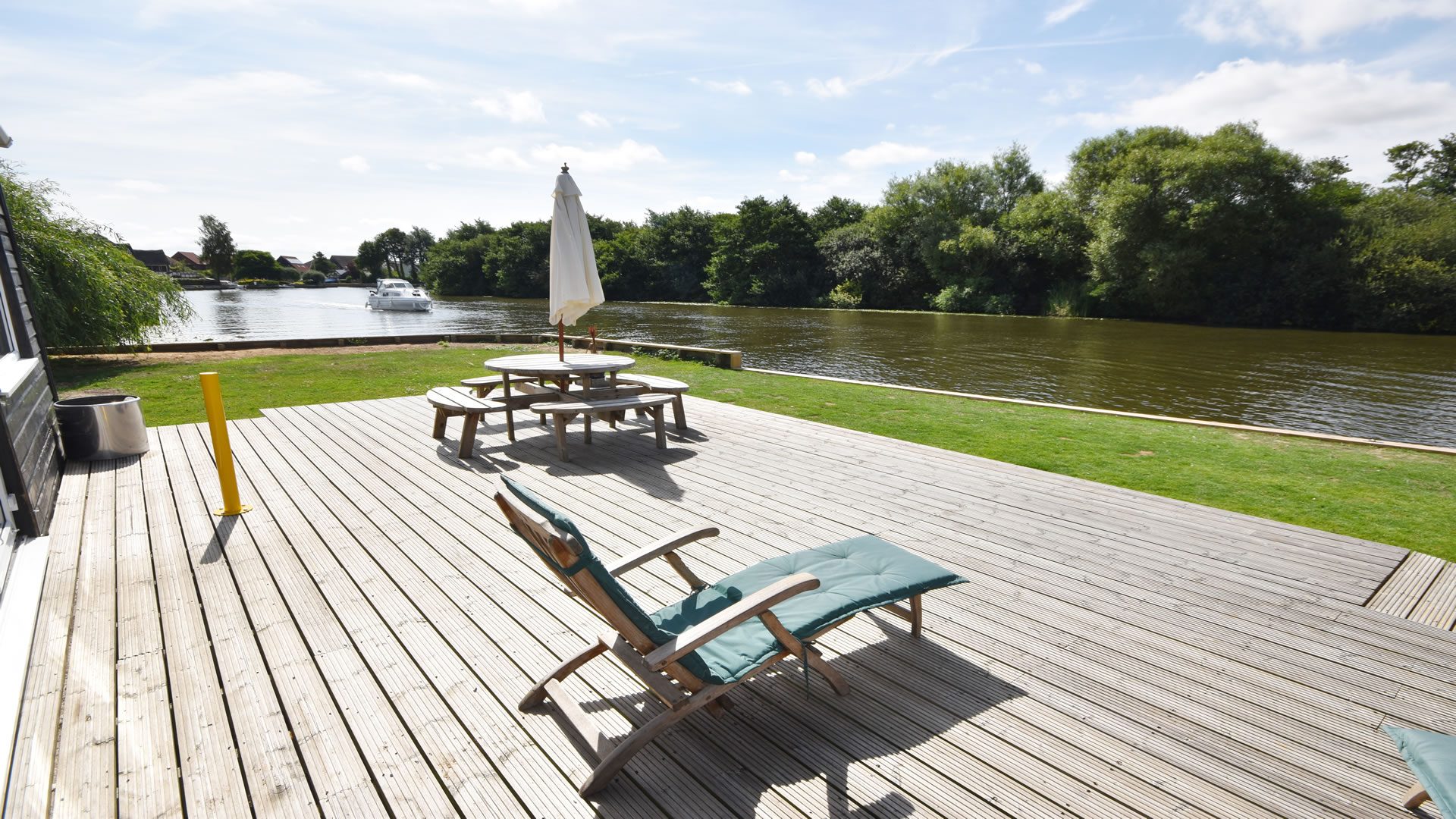Grebe Island, Horning - Waterside Estate Agents