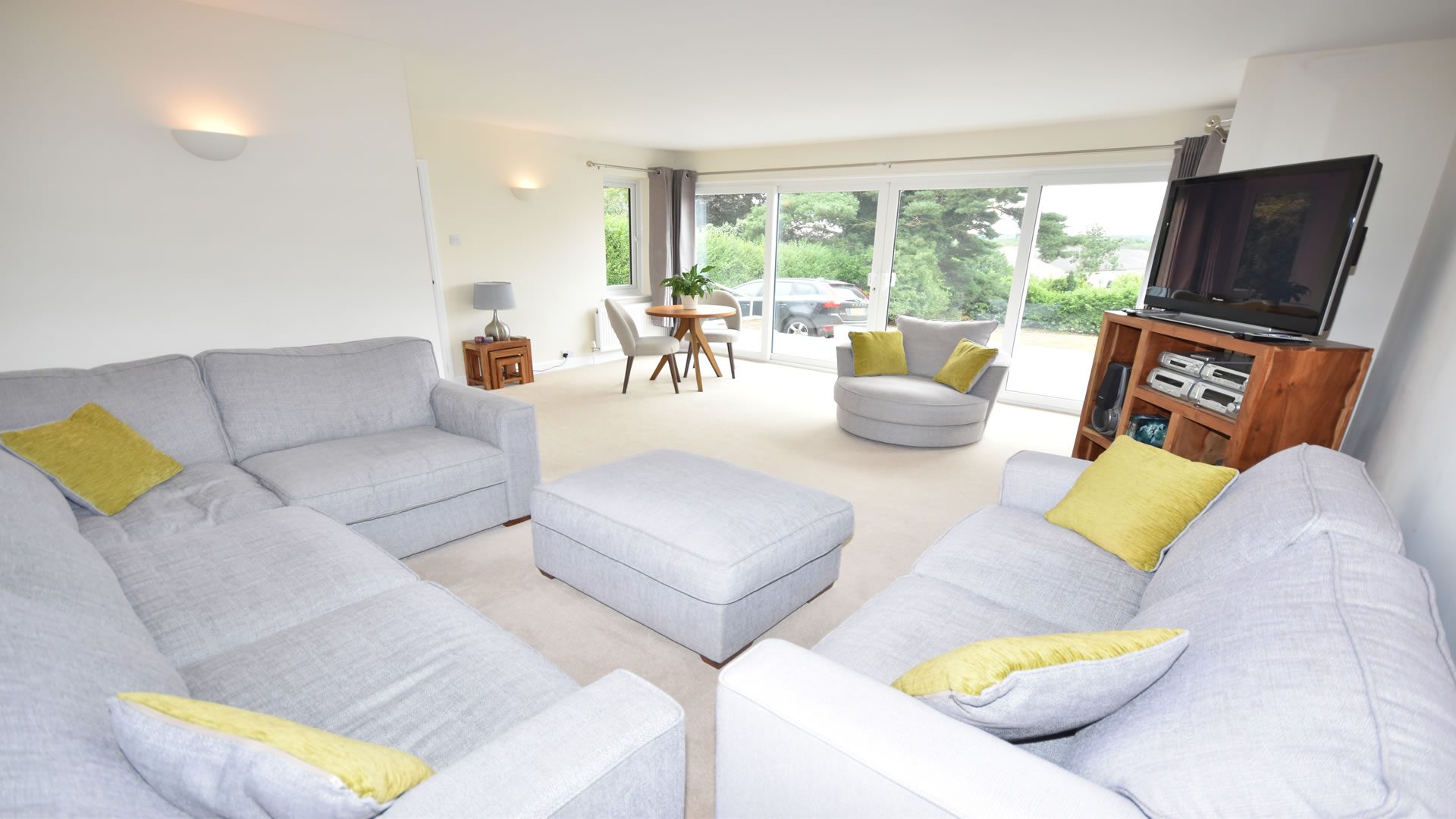 5 bedroom detached house, Horning - Waterside Estate Agents