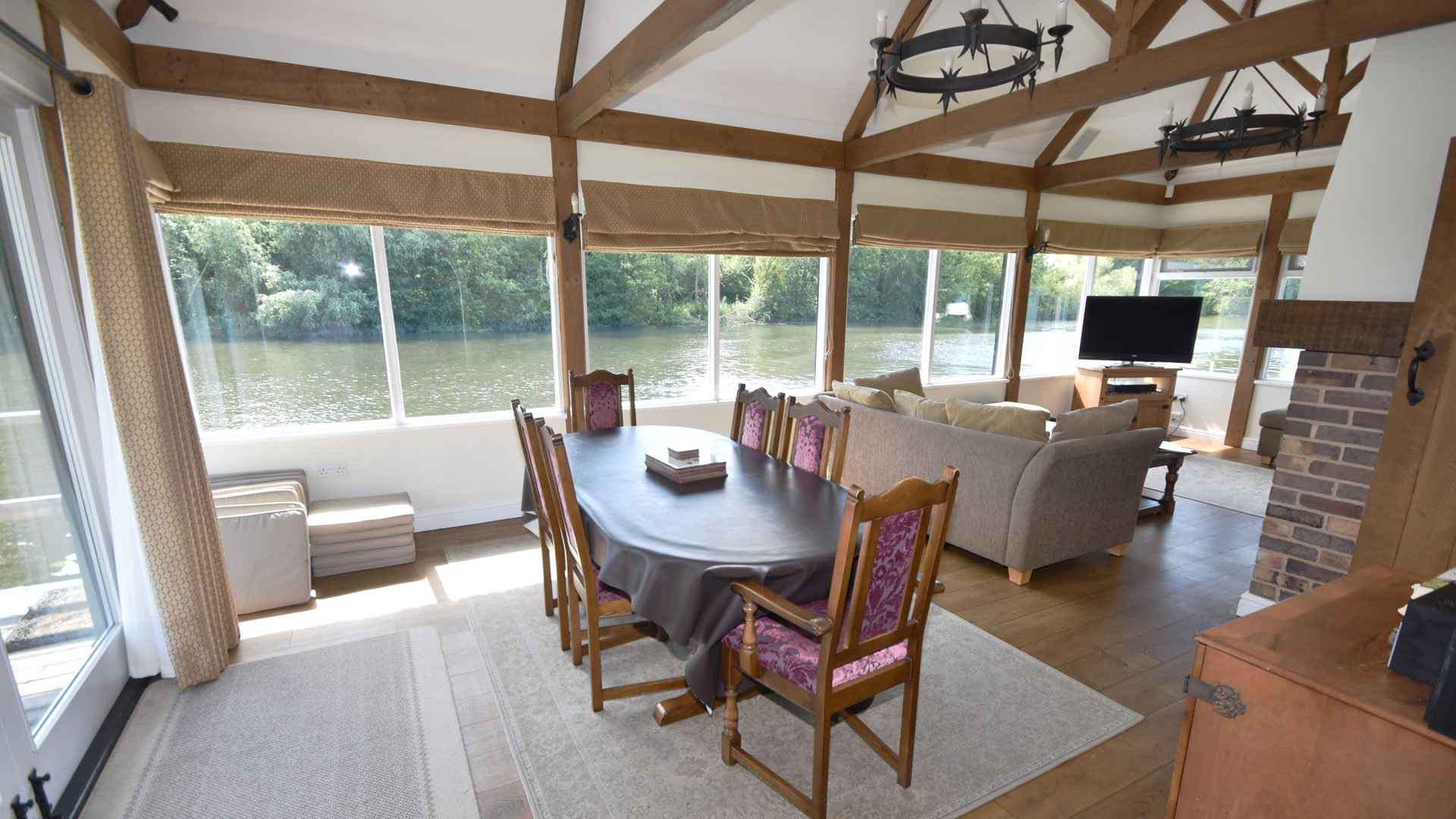 4 bedroom detached cottage, Horning - Waterside Estate Agents
