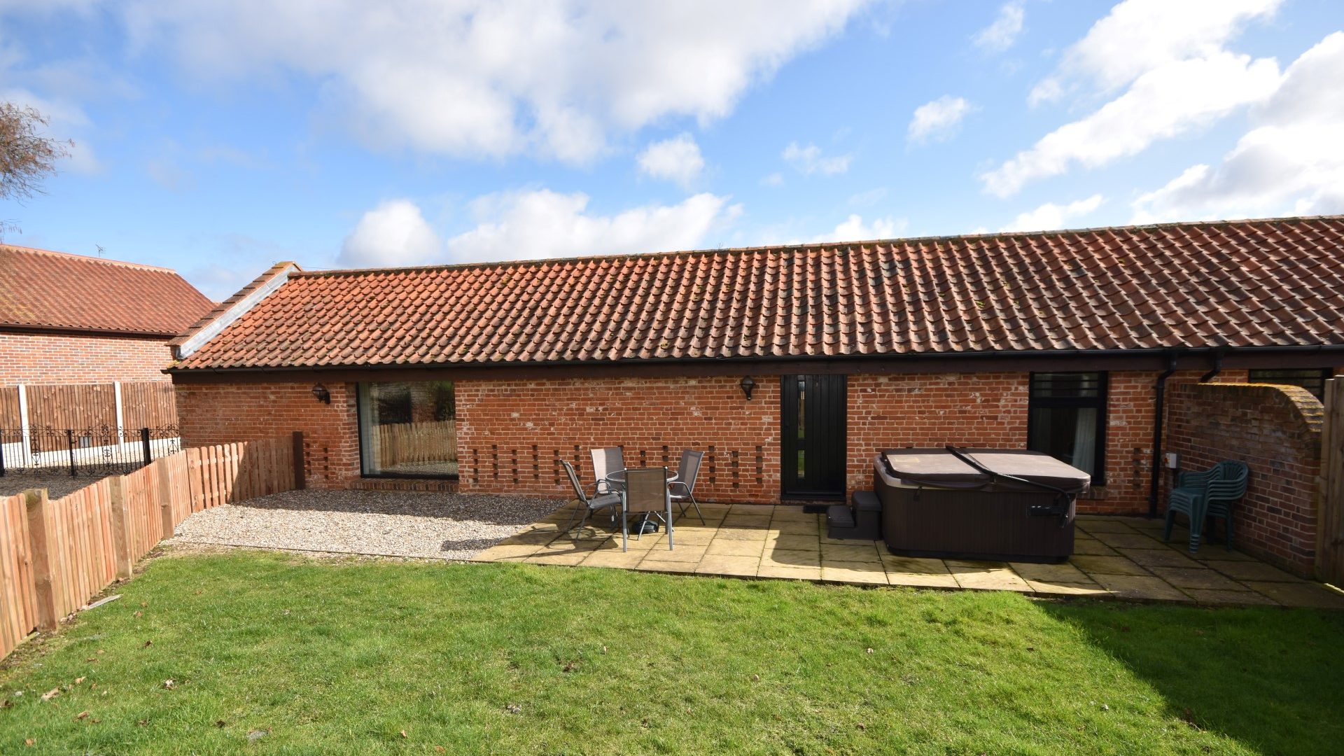 Barn Conversion, Dilham - Waterside Estate Agents