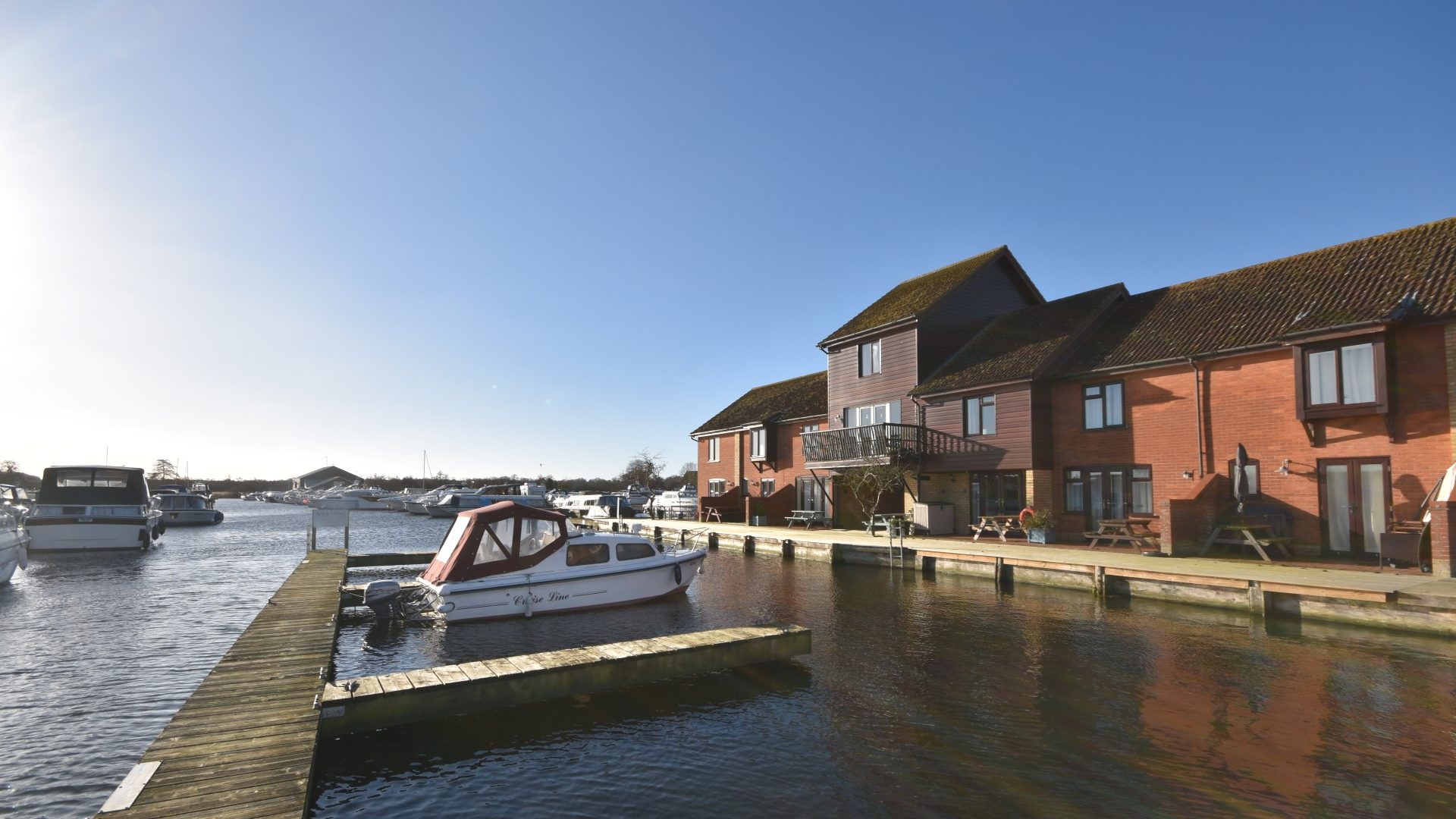 2 bed town house, Horning - Waterside Estate Agents