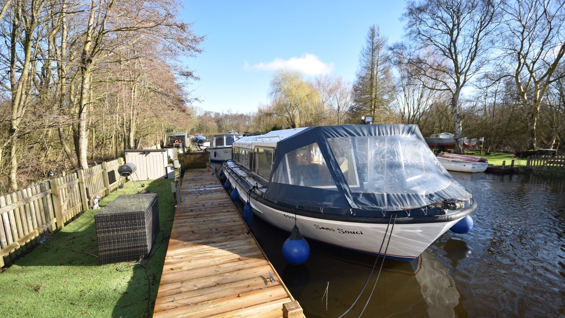 Mooring plot, Wayford Bridge - Waterside Estate Agents