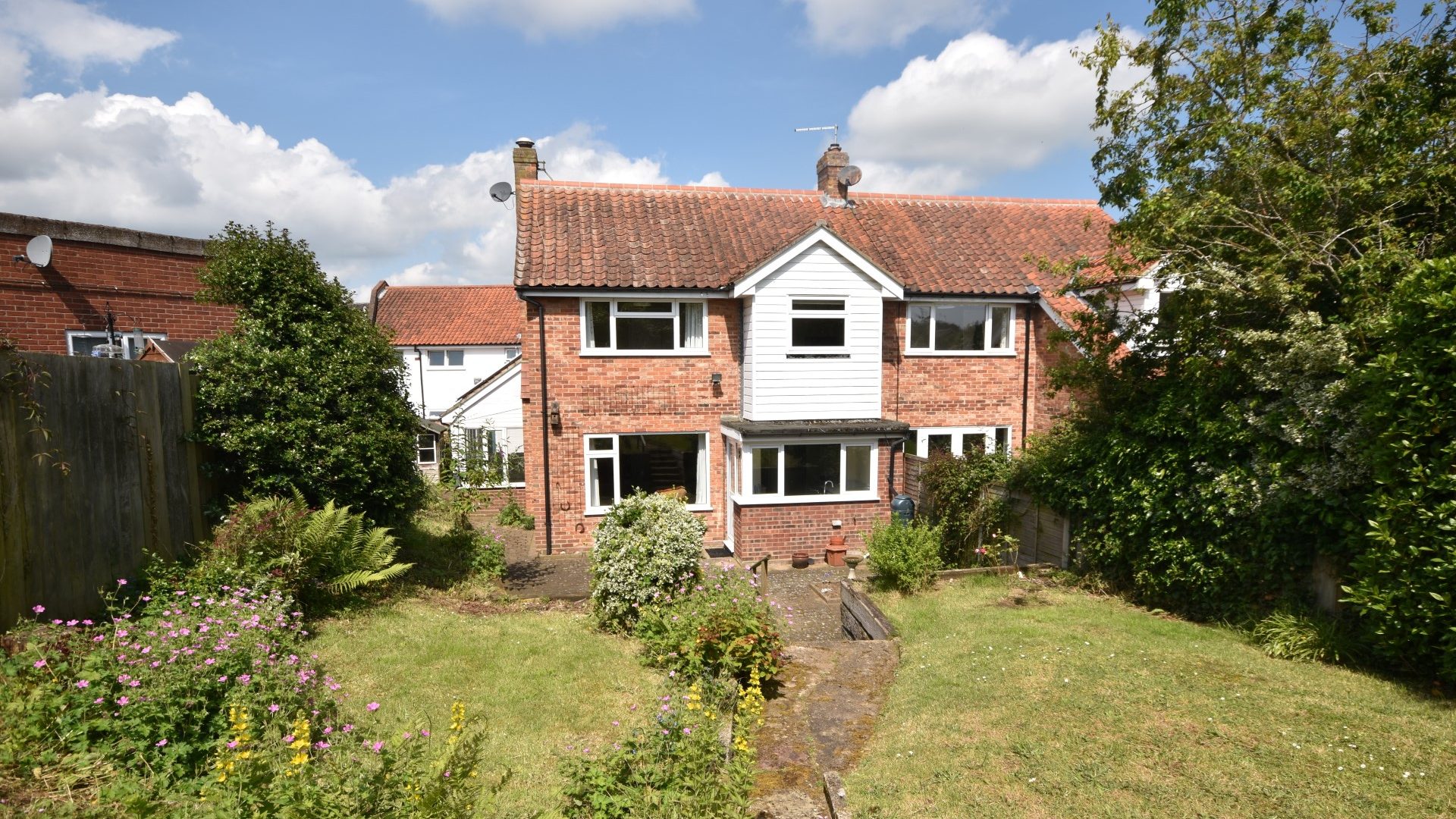 3 bed house, Horning - Waterside Estate Agents