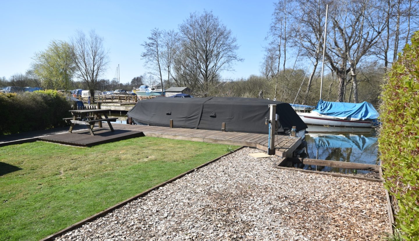 Mooring plot, Wayford Bridge - Waterside Estate Agents